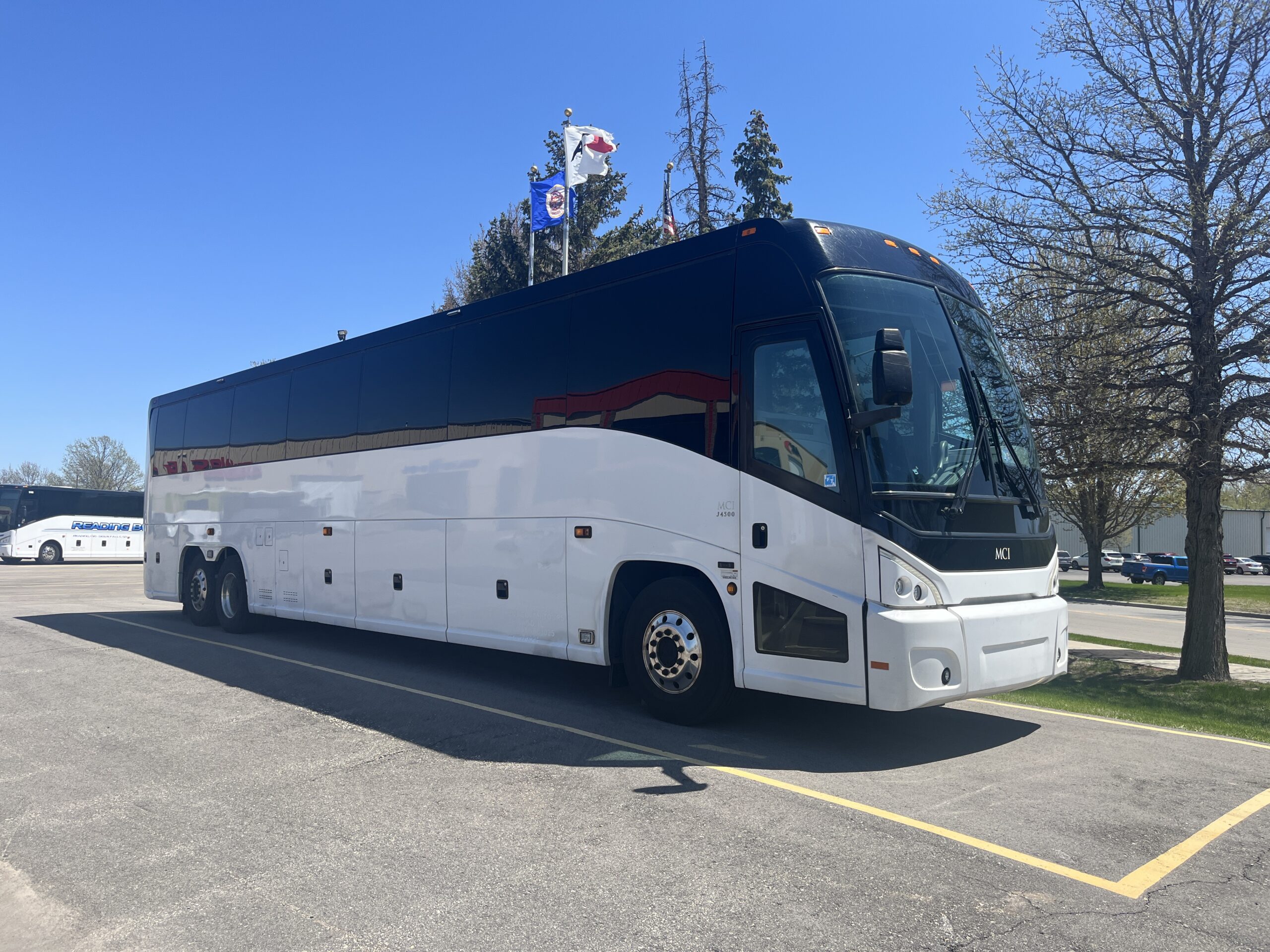 2017 MCI J4500 | ABC Companies